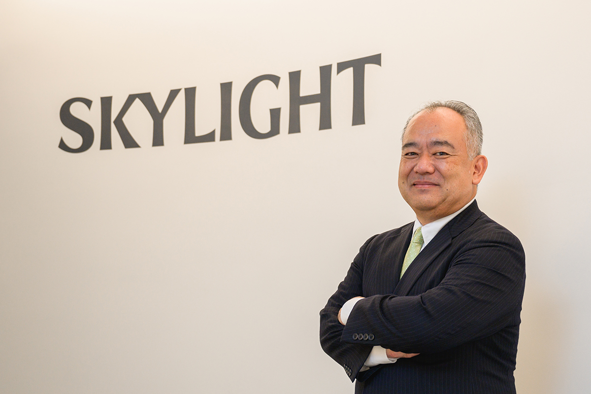 スカイライト コンサルティング 代表取締役 羽物俊樹様 インタビュー コンサルティングの枠を超えた事業にも取り組む同社の特徴、求める人物像